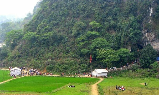 Discovery Dam Da in Hoa Binh